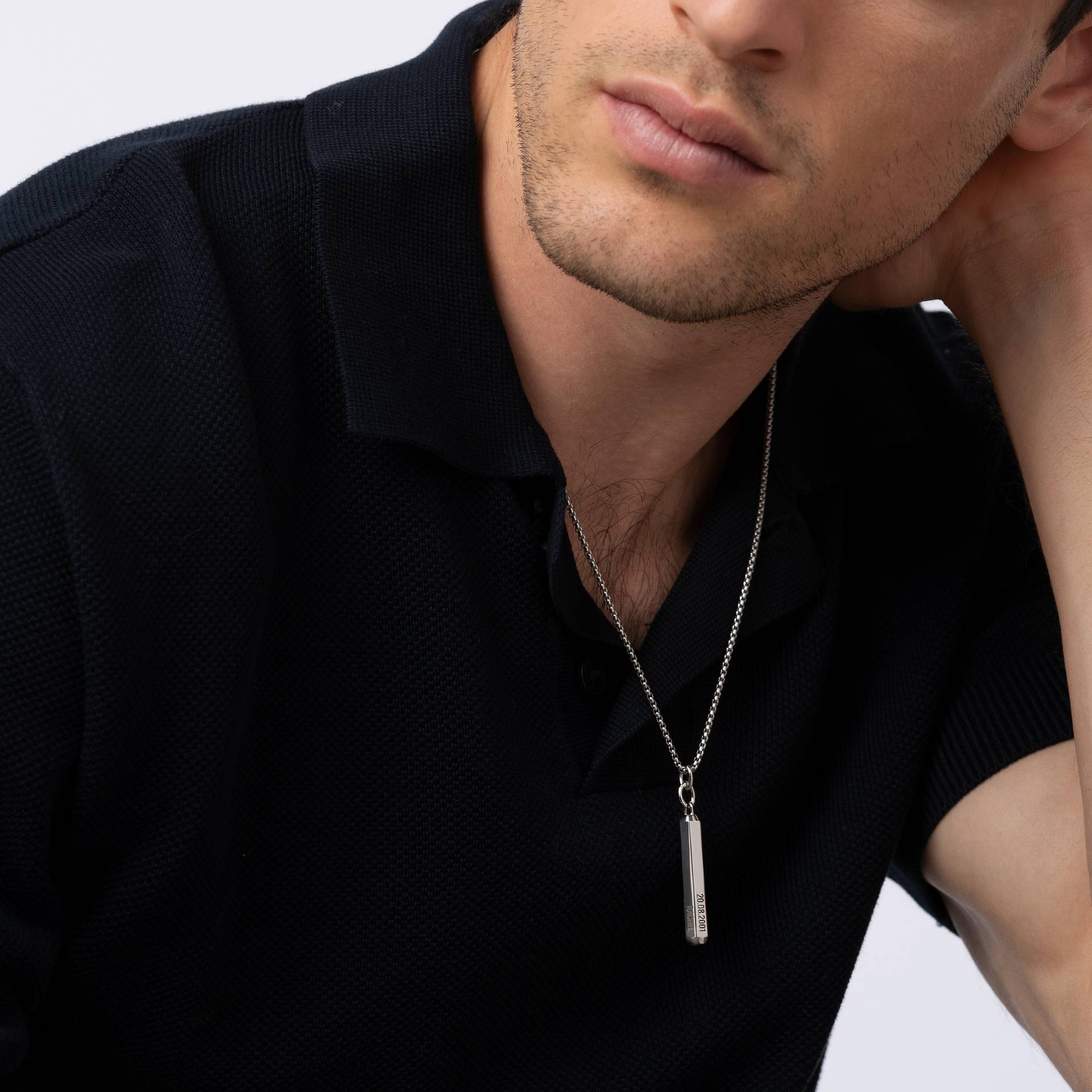 3D Engraved Hexagon Bar Necklace - Stainless Steel - SETT&Co