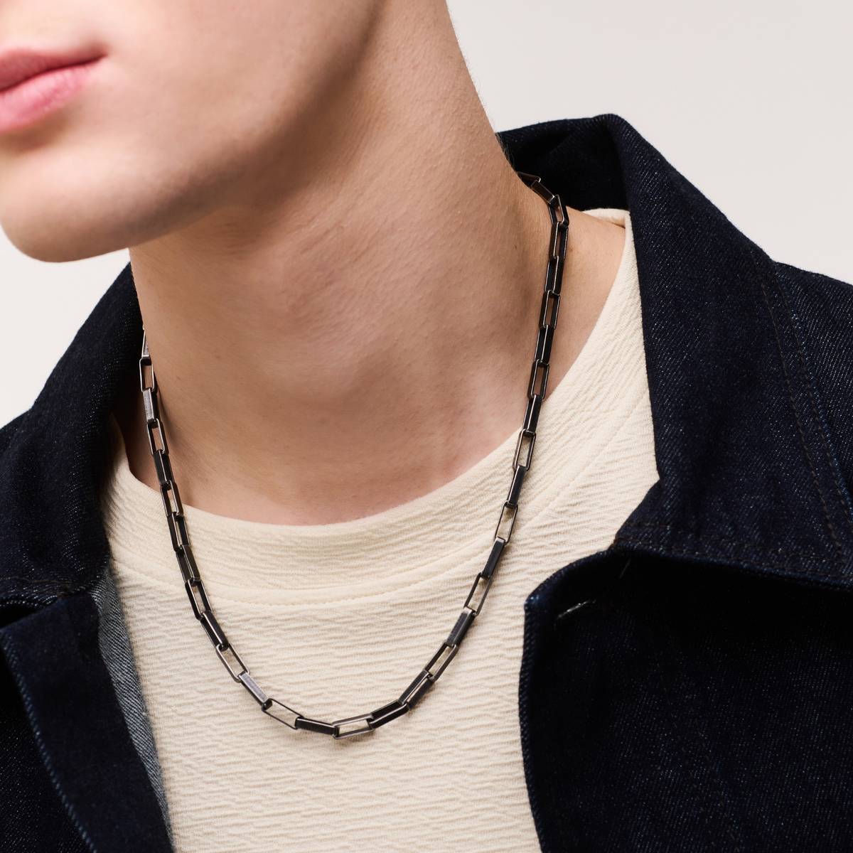 ENGRAVED SQUARE LINK NECKLACE - BRUSHED OXIDE FINISH - SETT&Co