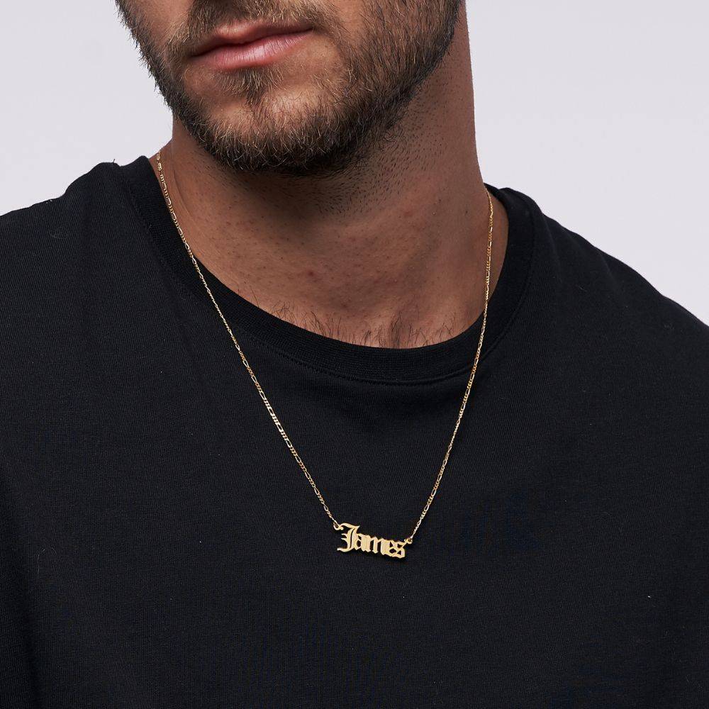 2mm Figaro Gothic Name Necklace - Gold - SETT&Co